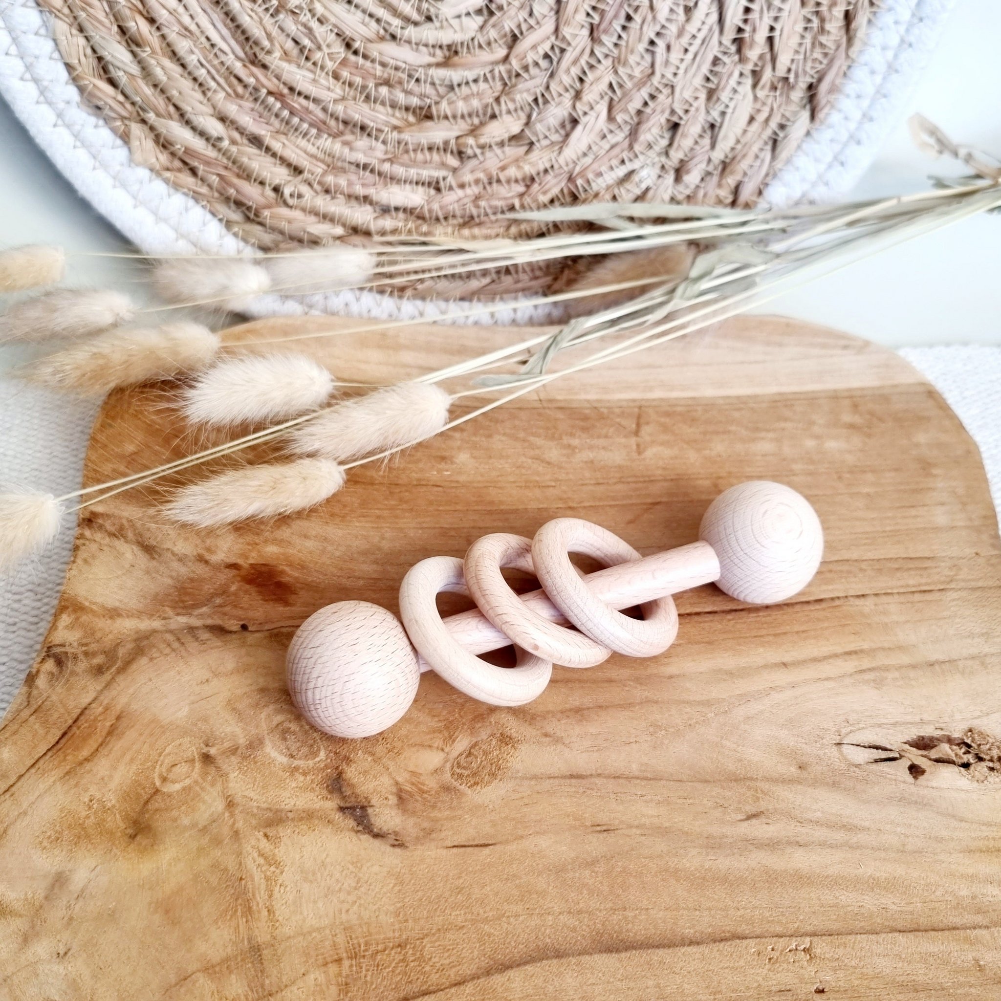 Wooden baby rattle with rings - MommyBox Cyprus