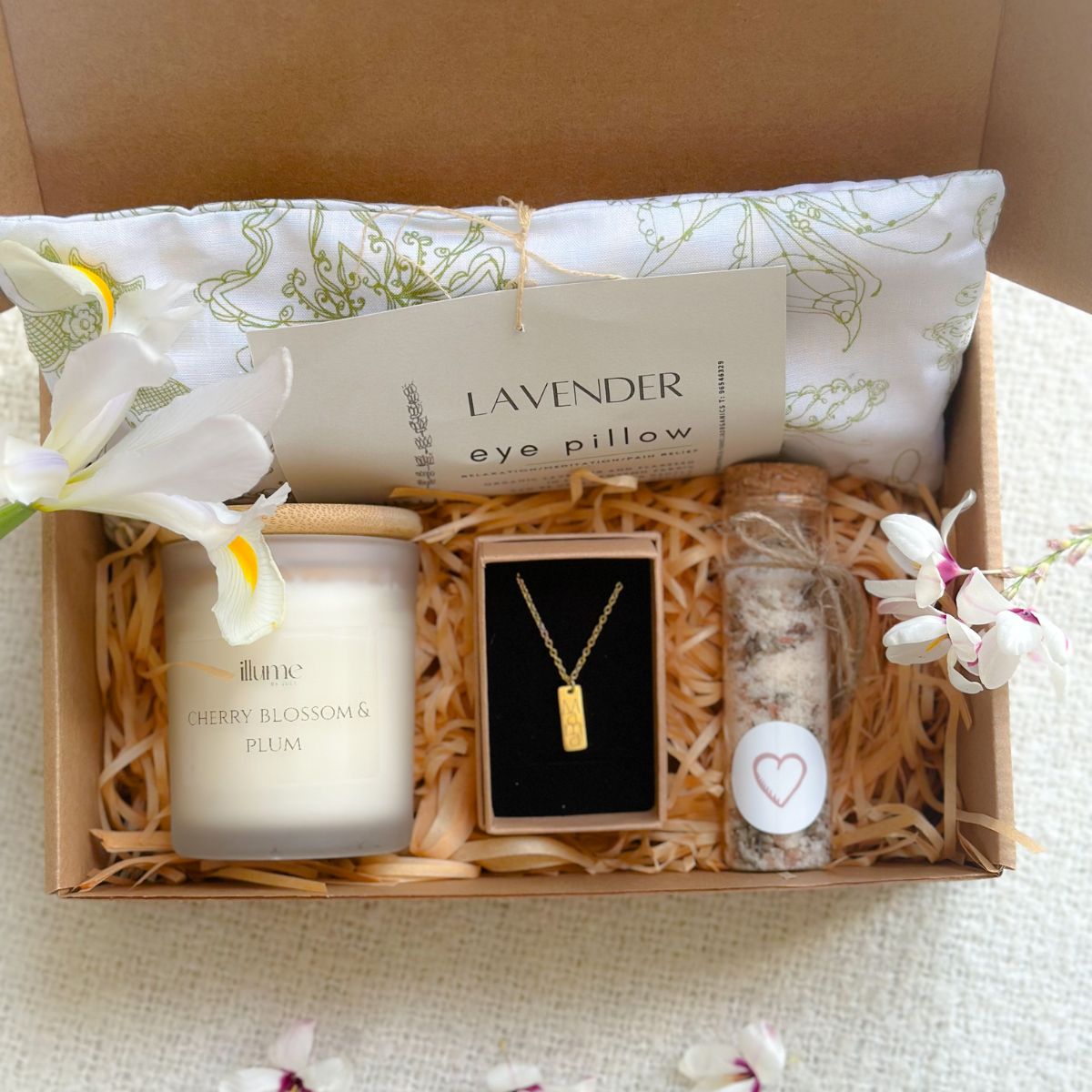 Secret Message Gift Box - Mother's Day Gift Box - MommyBox Cyprus